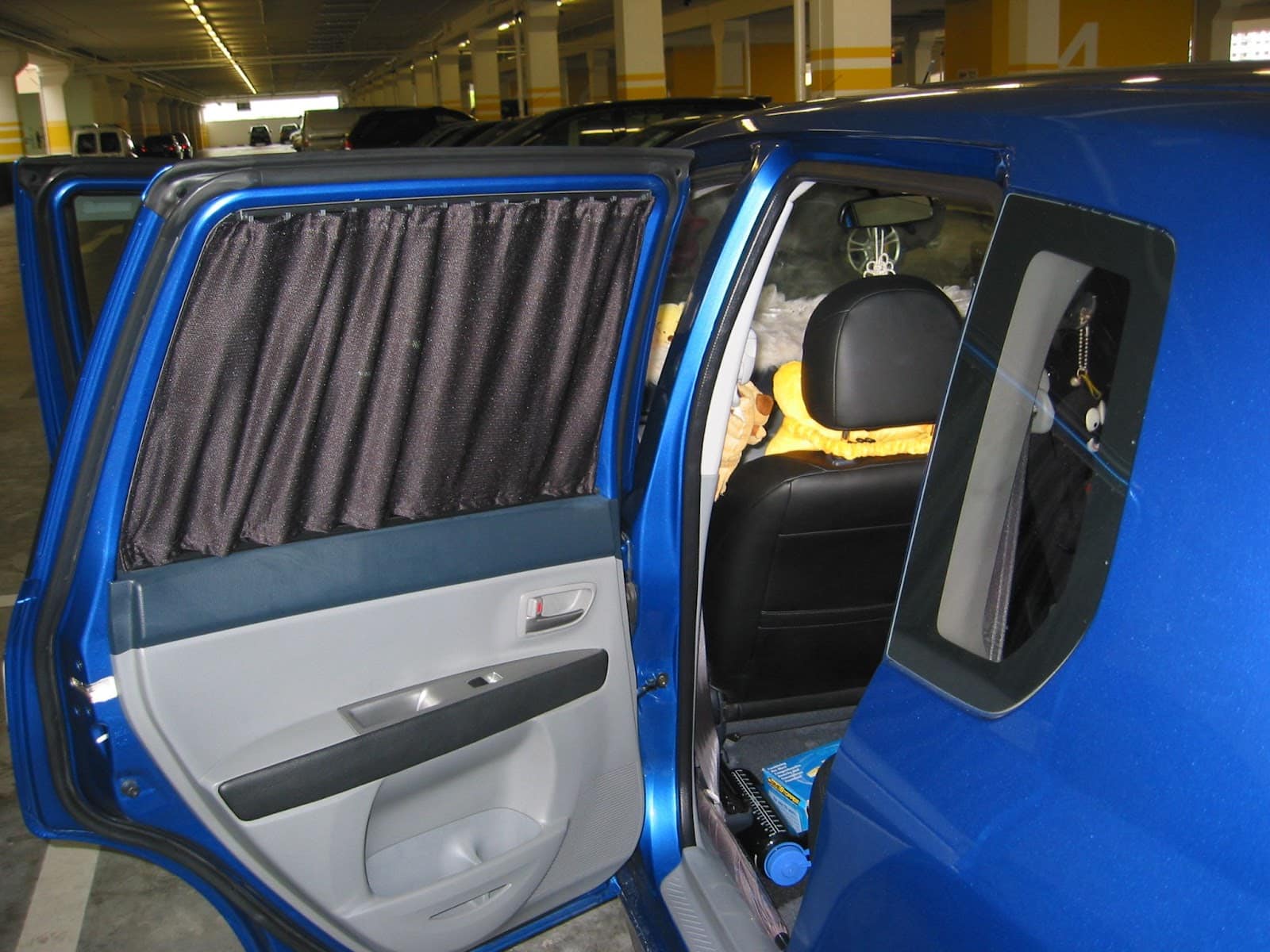 How To Sleep Comfortably In The Backseat Of A Car? - Slumber And Smile